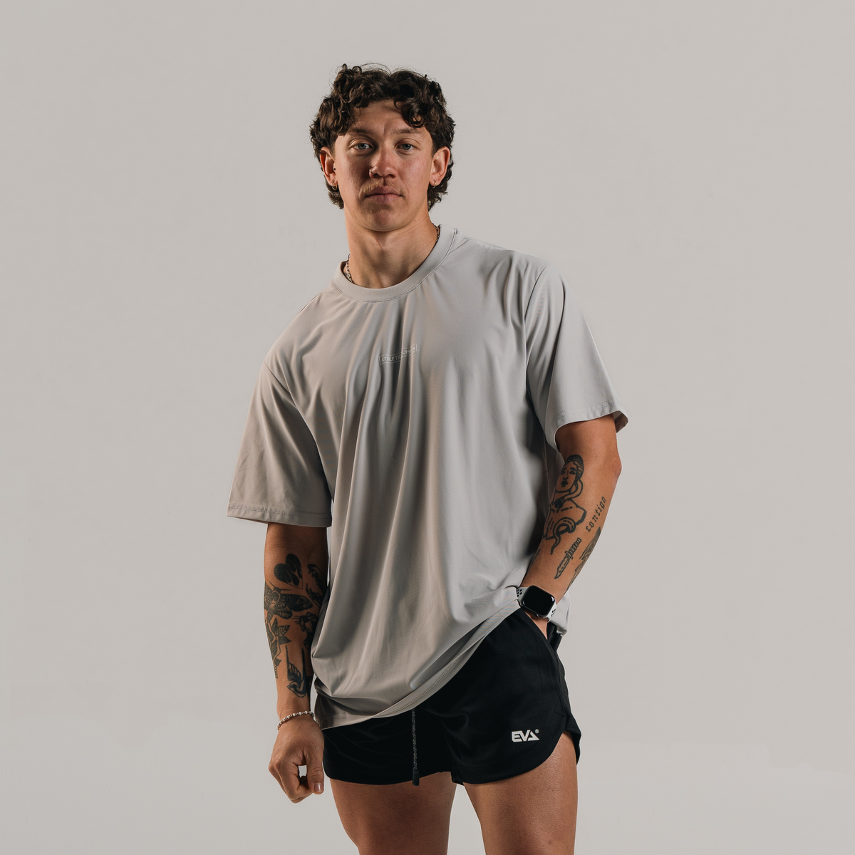 ATHLETIC DIVISION OVERSIZE TEE [SMOKE GREY]