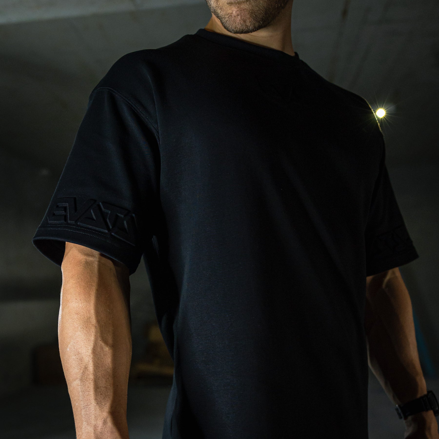 Embossed Tee [Black]